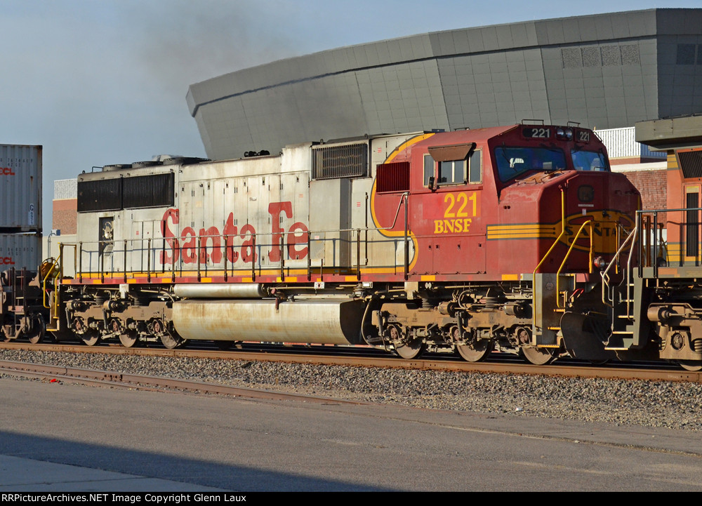 BNSF 221